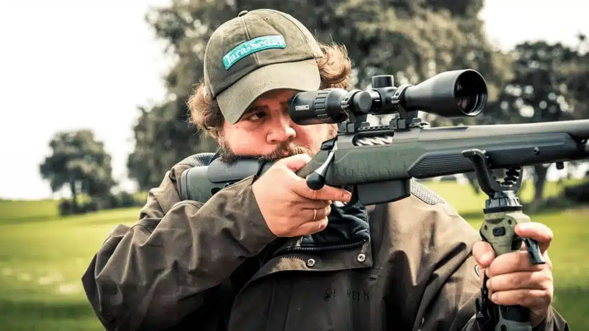 ¿Cuál es el mejor apoyo para disparar con rifle en la caza a rececho?